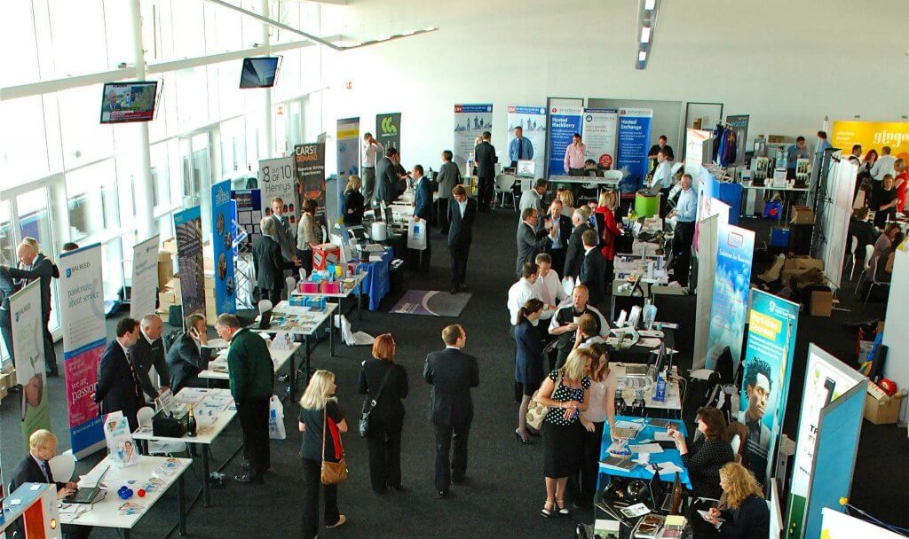 5 ways to make business exhibitions work for you - MagneticOne MobileWorks